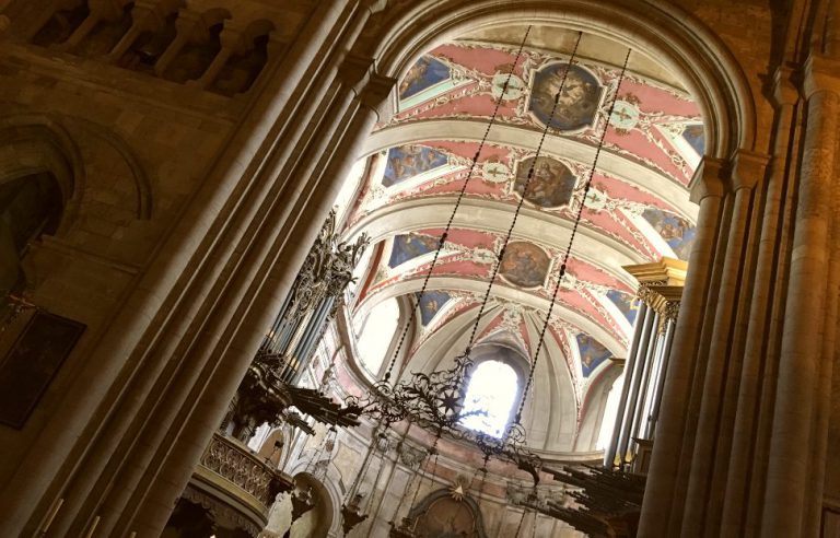 Lisbon Cathedral - Opening Times, What To See | Free-City-Guides.com