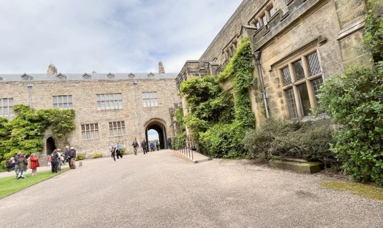Chirk Castle : What To See, Tickets & Hours | Free-City-Guides.com