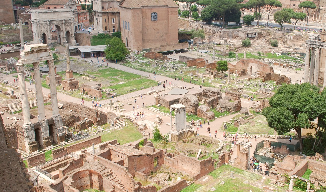 Roman Forum - What To See | Free-City-Guides.com