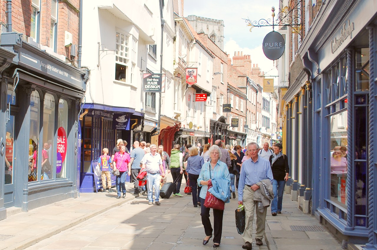York Shopping - Best Streets & Market | Free-City-Guides.com